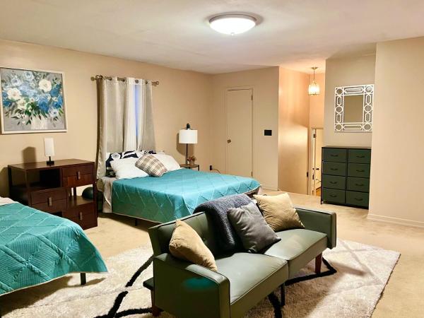 Room Near Bu Uhs Lourdes- Queen Bed Shared Common Areas - Binghamton, NY