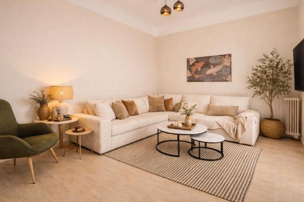 Blue Lotus By The Sea - Кавала