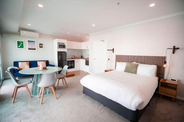 Location Location! Waterfront Studio With Parking - Auckland