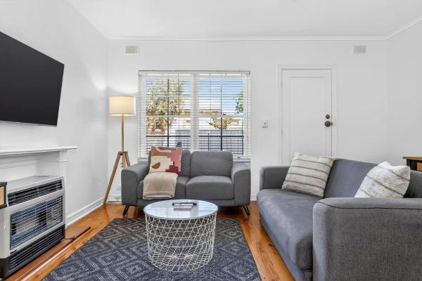 3 Min From Beach! | Bbq, Study, 6 Guests - Glenelg