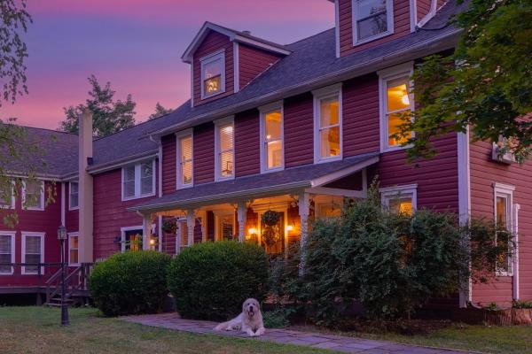 Gettysburg Farmstead Farm-stays - Lake Heritage, PA
