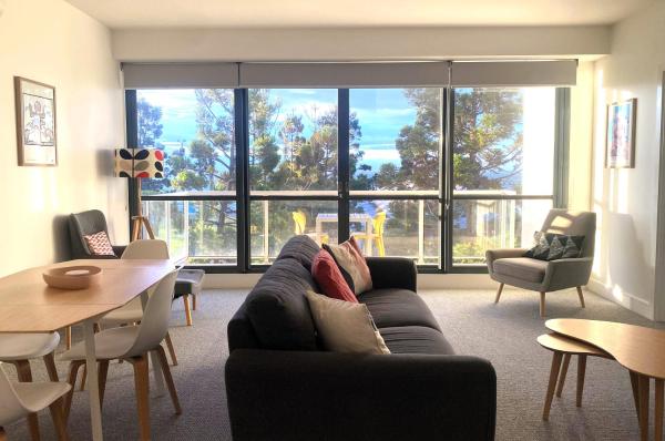 The Waterfront Apartments 2 Bedroom Bay View Apartment Located On The Geelong Waterfront - 2308 - North Shore