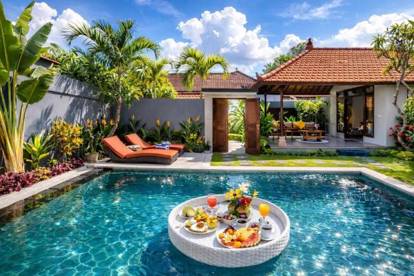 Amaluna Ii 3br Private Pool Villa Near Seminyak Center - Bali