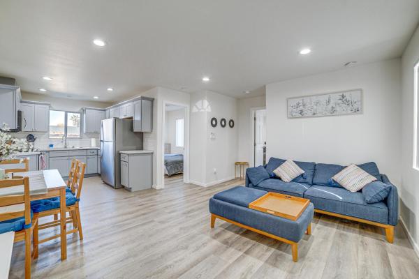 2 Mi To Dtwn Glendora! Pet-friendly Extended Stay - Pomona, CA