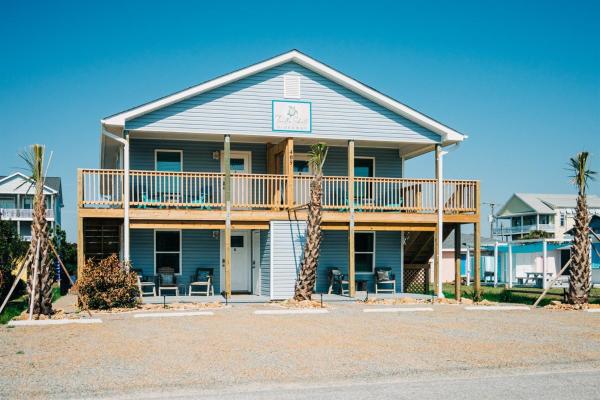 The Hideaway D- Beach - Dog Friendly - Playground - Bikes - Fenced In Yard - Surf City, NC