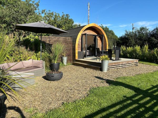 Glamping Pod With En-suite & Underfloor Heating - Haverfordwest