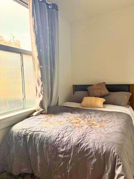 194 Bathurst - Mississauga