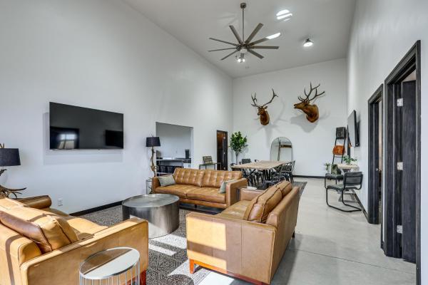 Escape To The Black Hills! Modern Countryside Home - Piedmont, SD