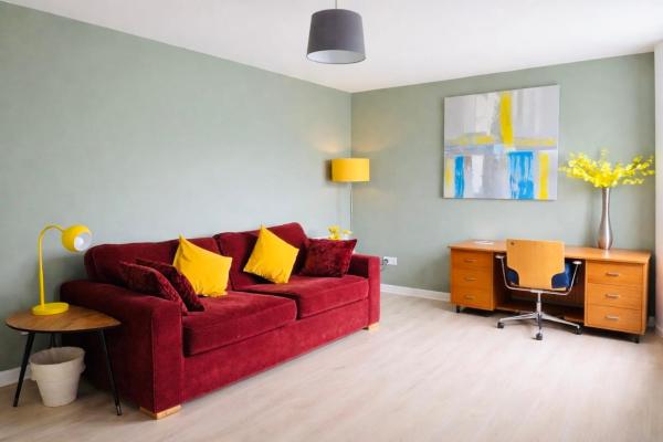 15 Mins To Princes Street Spacious Lakeside Home With Free Parking - Edinburgh, UK