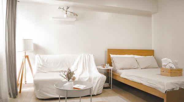 Muji Home At Manhattan Plaza, With Wifi, Balcony, Can Cook - Angono