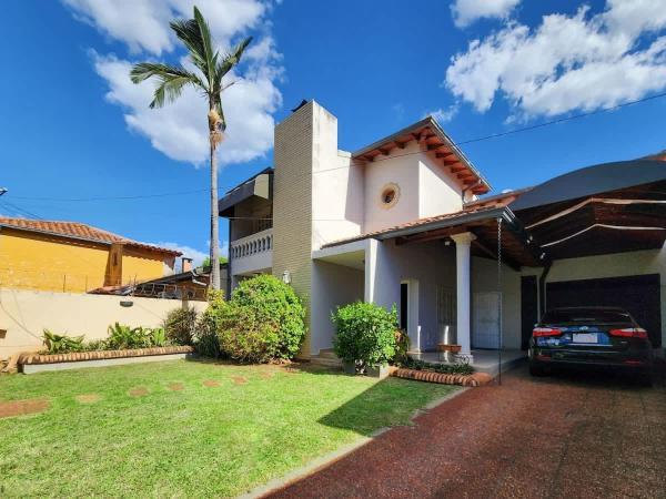 Don Alfonso 3-bed Home Patio Paradise And Bbq Haven - Asuncion