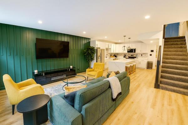 4 Bedroom House Pittsburgh Sleeps 12 Rooftop Patio Garage Near Stadium - Pittsburgh
