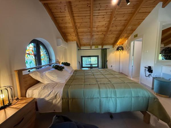 Cyherbia Botanical Park & Labyrinth - Zypern