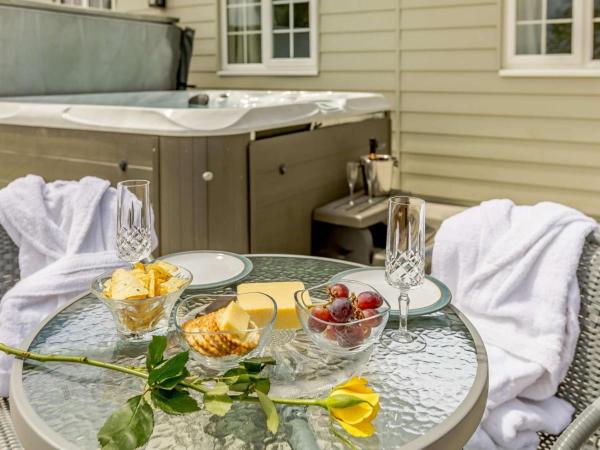 1 Bed In Cinderford Oc-88272 - Forest of Dean