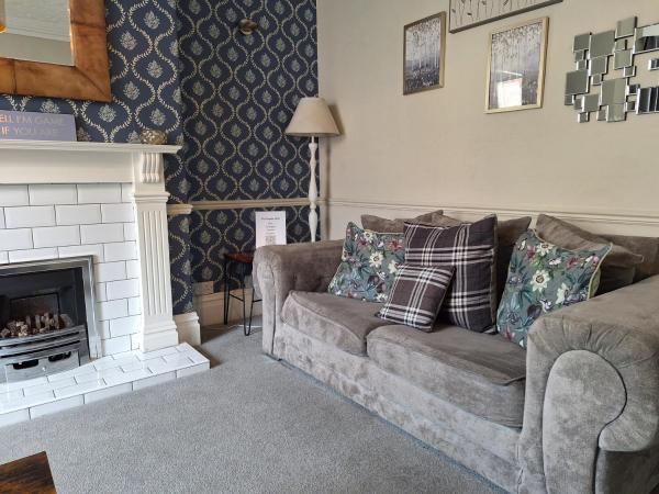 The Hampton Beautiful 3 Bedroom House With Conservatory & Garden - North Yorkshire