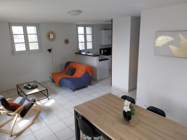 Maison Face Au Mont Avec Extérieur - Avranches
