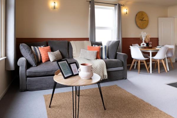 Beachfront Sea View Apartment Sleeps 6 Central Newquay Pet Friendly - Newquay