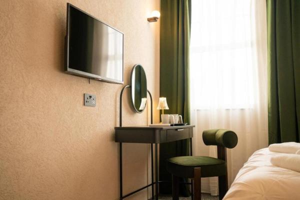 Roza Hotel - London
