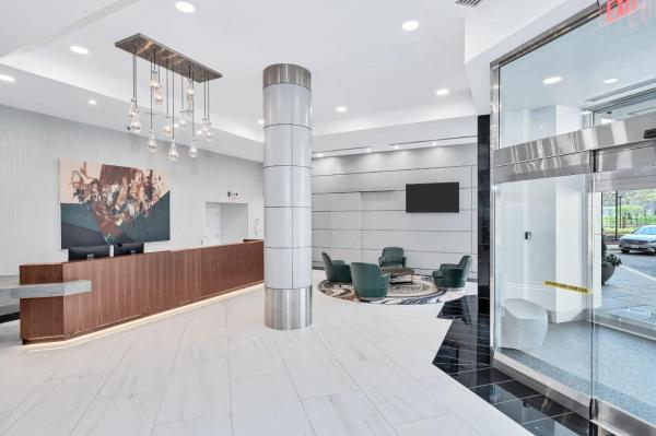 Beautiful Apt In The Heart Of Pentagon City - Arlington, VA