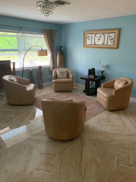 Welcome Home!!! - Delray Beach, FL