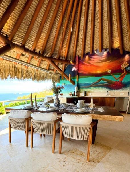 Oceanfront Designer Penthouse, Private Pool - Ixtapa Zihuatanejo
