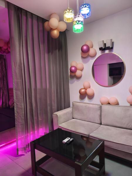 Velvet Stays And Suites - Supernova - Noida