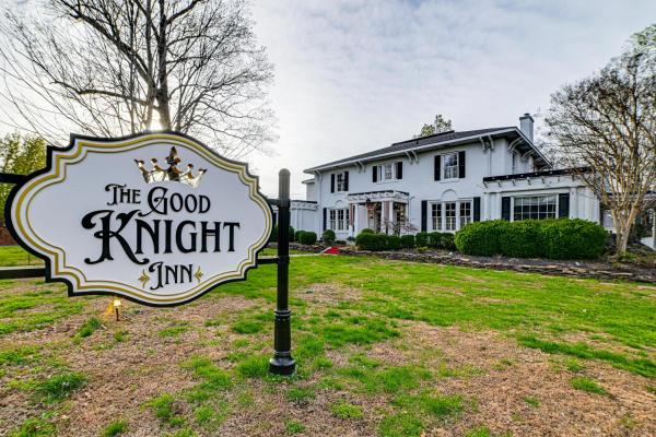 Historic Group Retreat W/ Pool In Paducah - Paducah, KY