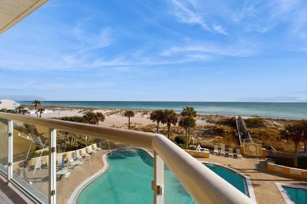 Condo With Partial Gulf View Onsite Pools Fitness Center Dry Sauna - Pensacola, FL