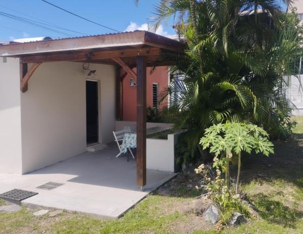 L'escale Foyalaise - Wifi, Clim, Jardin Créole, Parking Privatif - Fort-de-France