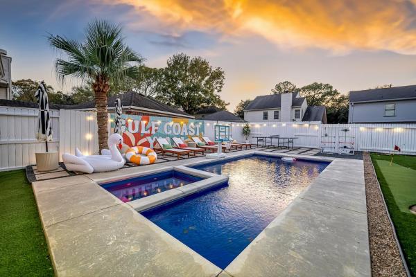 Your Family Relax Getaway - Kemah, TX