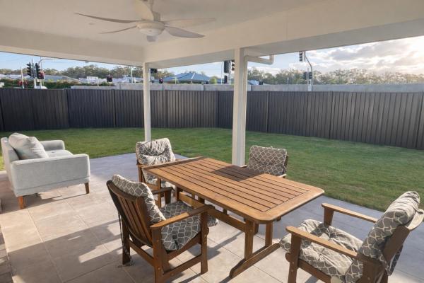 Brand New 4 Bedroom House - Coochiemudlo Island