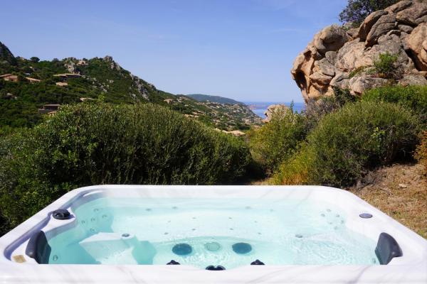 Roccette Aquazzurre Three-family Villa With Jacuzzi - Costa Paradiso