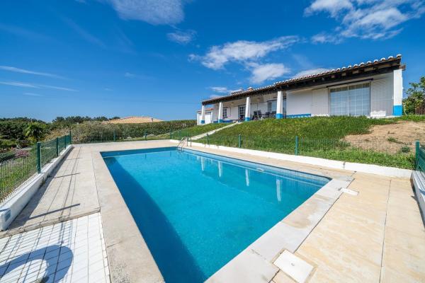 Casa Johnson - Relaxation & Play With Fenced Pool - Aljezur