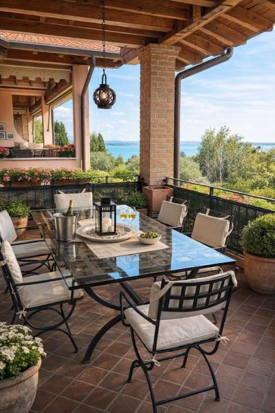 Sunshine Luxury Apartment - Spacious House - Lake View - Pool - Padenghe sul Garda