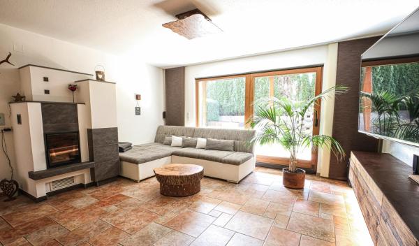 Gartenapartment Malea 80m2 Mit 2 Schlafzimmer Und Privatem Garten - Schwaz