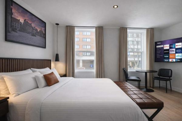 Room With 1 Queen Bed Downtown Quebec - Québec City
