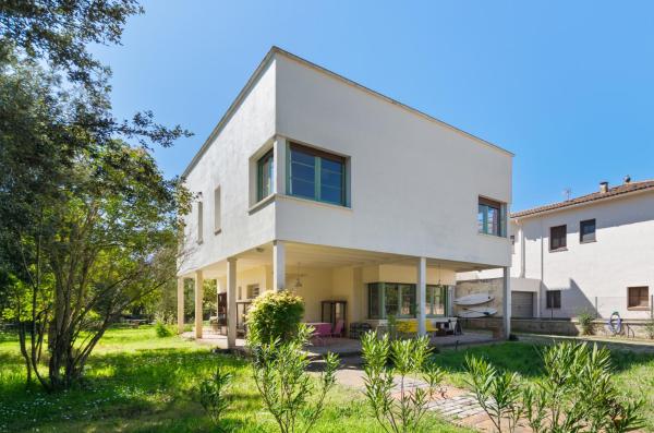 Moderna Casa Luminosa Con Gran Jardín En Begues - Sitges
