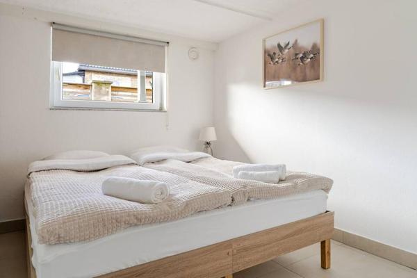 Kattarp Home Cellar - Free Parking & Private Entrance - Malmö