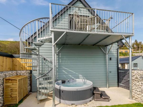 1 Bed In Weymouth Oc-82098 - Dorchester