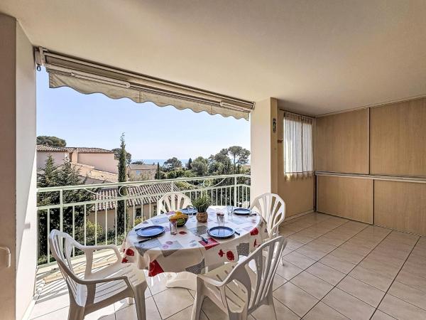 Apartment Les Calanques Du Parc-2 By Interhome - Saint-Aygulf