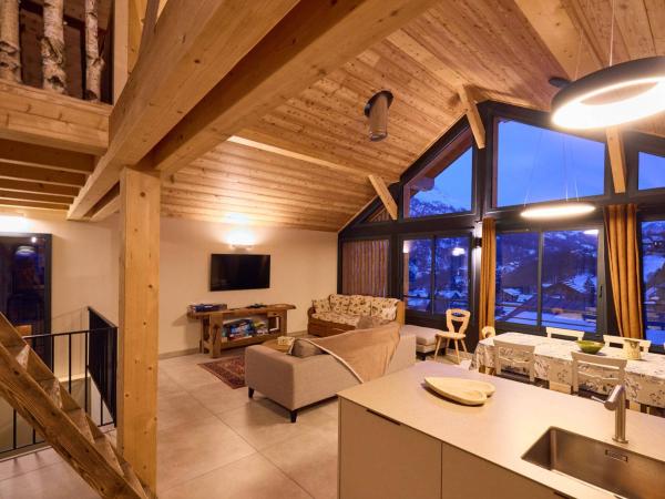Chalet Spacieux 11 Pers, 4 Pièces, Parking, Terrasse Au Soleil - Fr-1-263-606 - Orelle