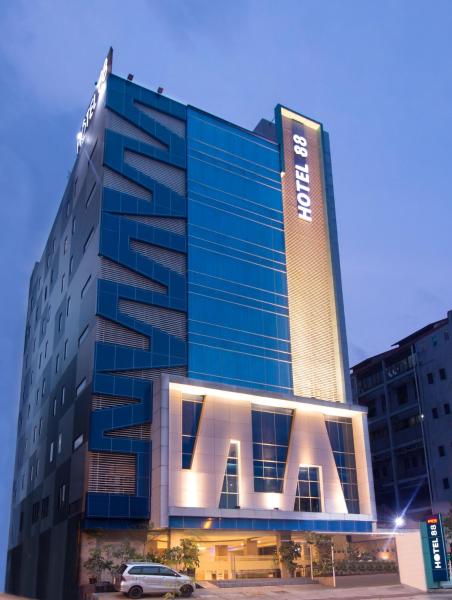 Hotel 88 Mangga Besar 62 - Best Breakfast - Near By Ancol And Government Center - Yakarta