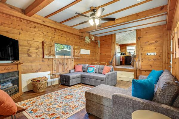 Serene Hilltop Hideaway: 7 Mi To Weatherford! - Weatherford, TX