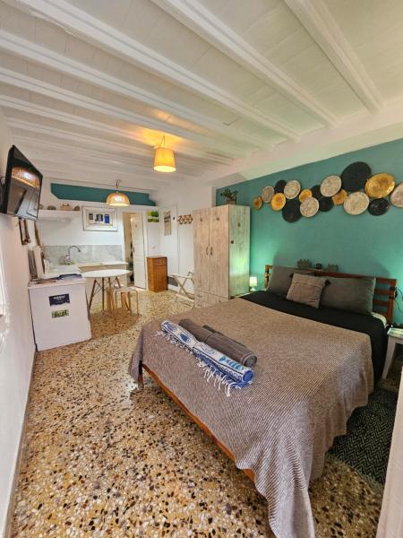 Petra Pelikan - Mykonos