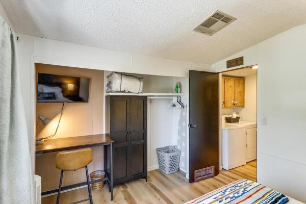 1 Mi To Woodland Lake! Cabin With Dog-friendly Yard - Pinetop-Lakeside, AZ