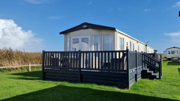 Merlin's Retreat, West Sands - Selsey