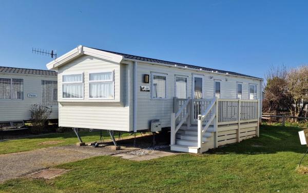 Brookside Holiday Retreat, West Sands - Selsey