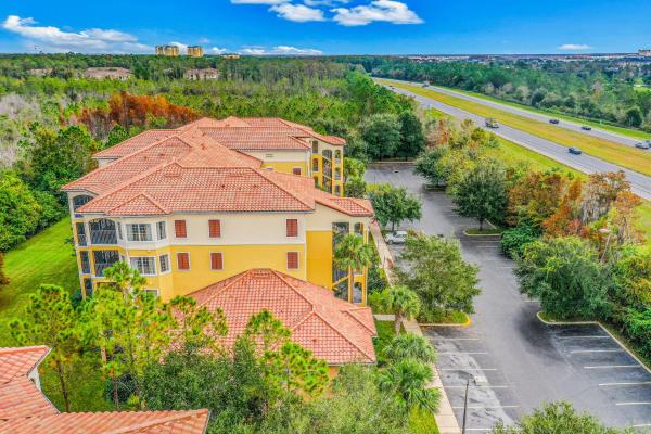 Comfy Condo With Central Ac, Wifi, Private Washer/dryer – Minutes To Theme Parks - Lake Buena Vista, FL
