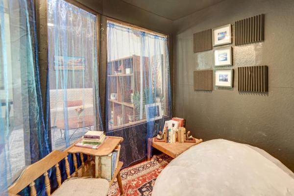 Walk To Clear Lake! Converted Church W/ Game Room - Lakeport, CA