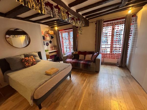 1 Cozy Studio In Historic 3rd Arr Near Metro - Paris